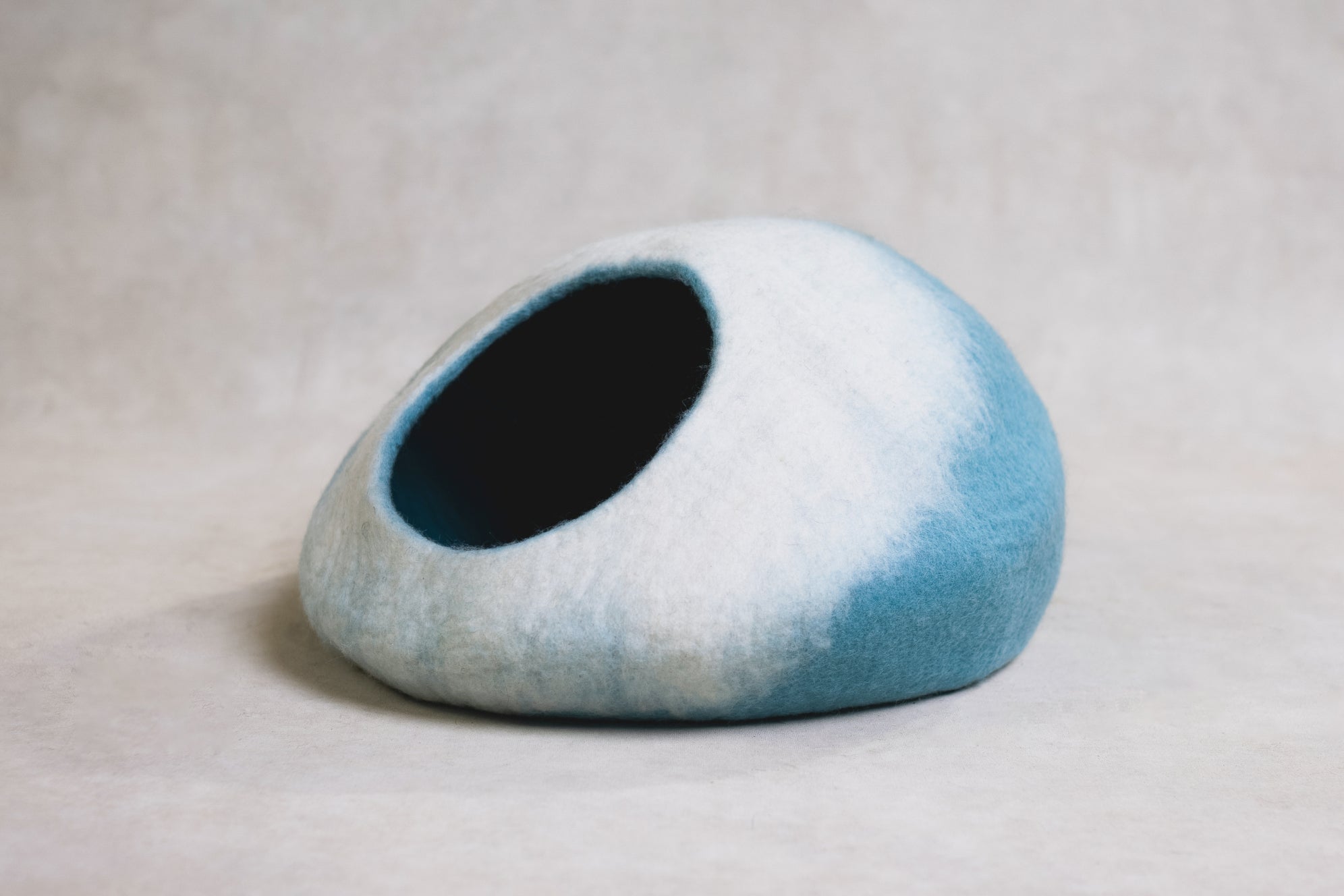 Skyline Cat Cave - Modern Cat Bed - Modern Cat Furniture | Mau